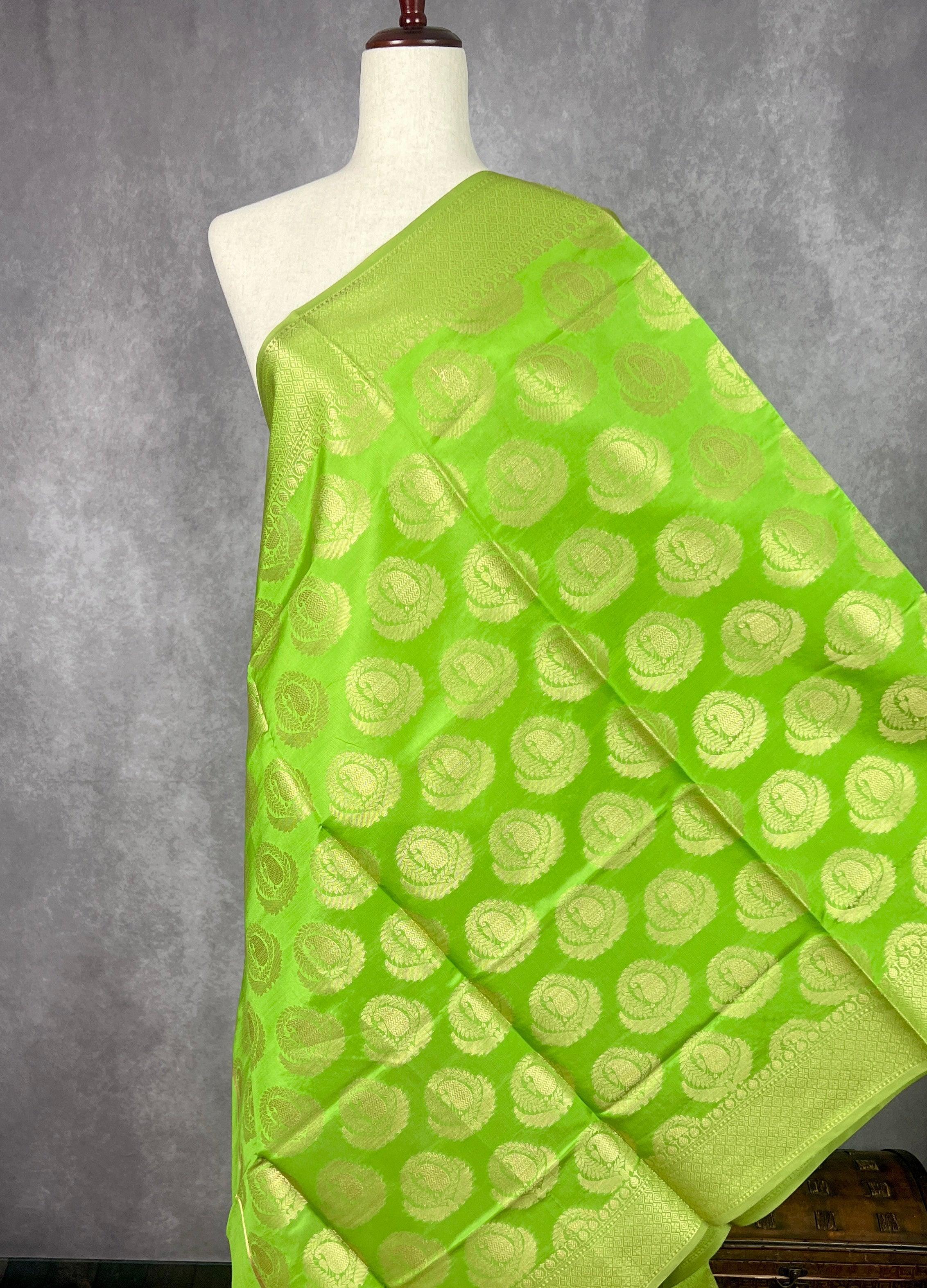 Parrot Green Banarasi Silk Designer Dupatta with big Buttas | Light ...